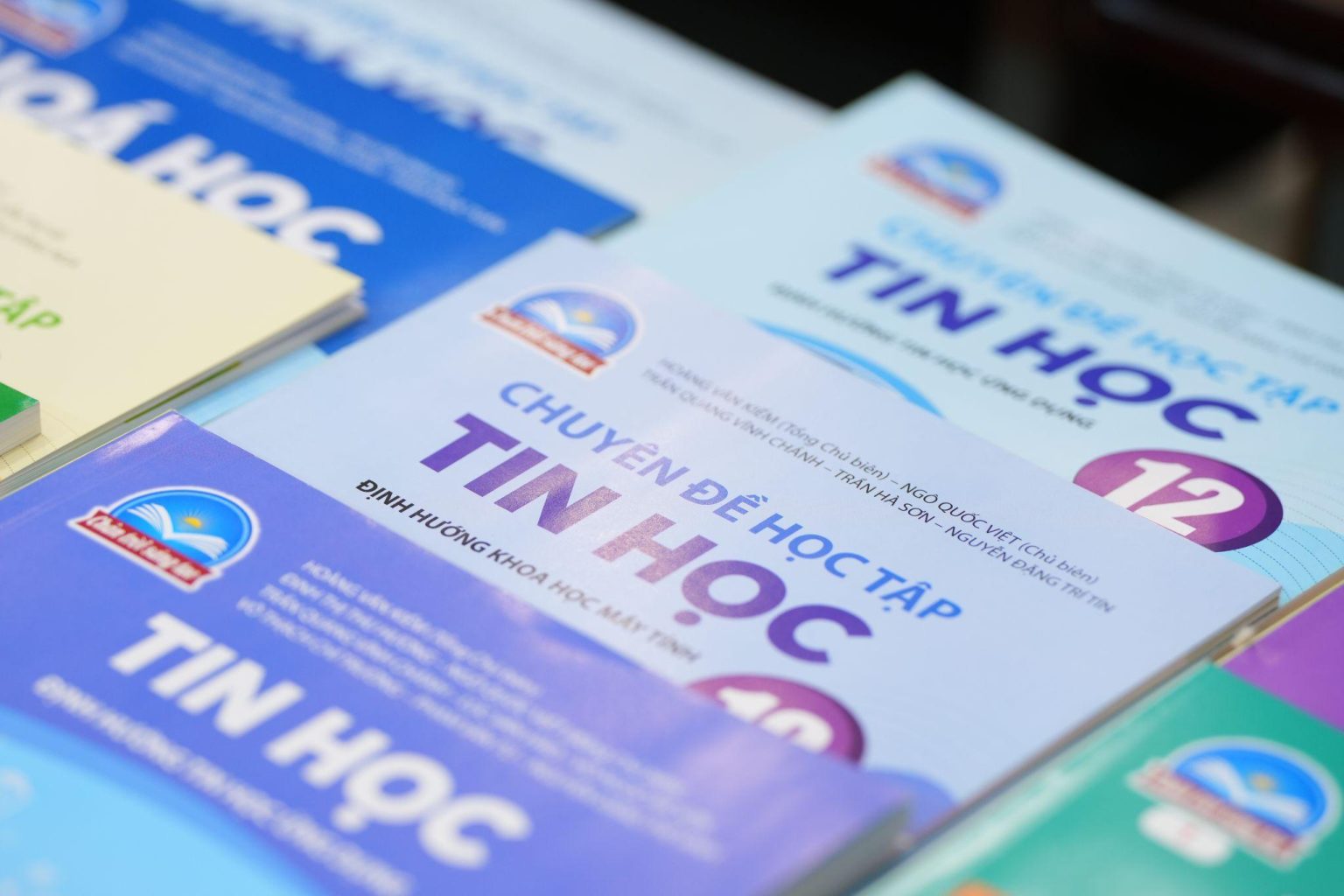 Lịch sử máy tính đầu tiên - Máy tính ENIAC ra đời năm nào